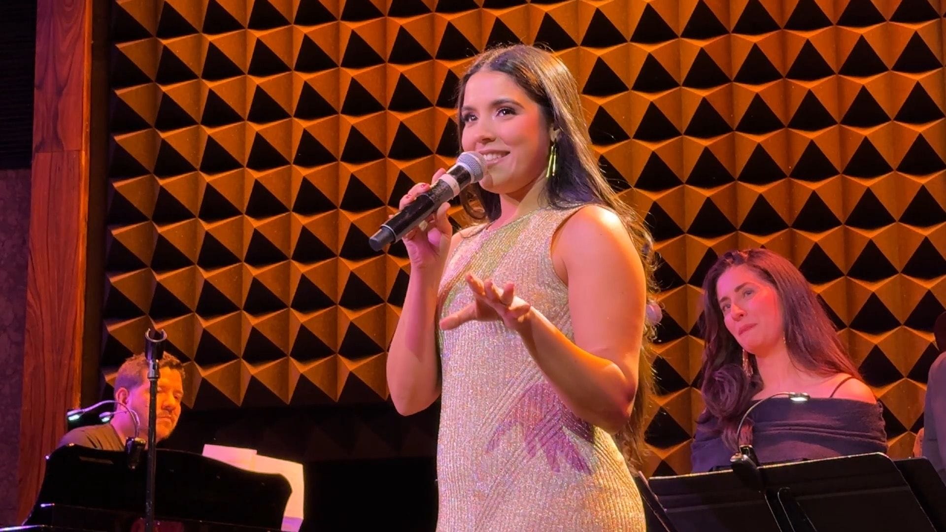 Linedy Genao: dejó su trabajo en un banco para ser princesa de Broadway ...